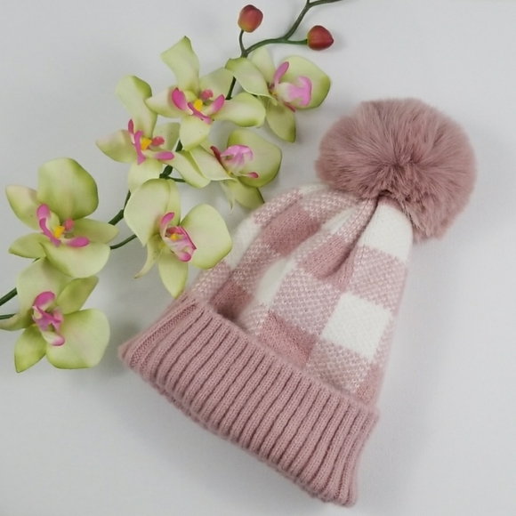 October Love | Accessories | Nwt October Love Pom Pom Knit Beanies Hat ...